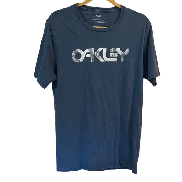 Oakley | Shirts | Oakley Graphic Tshirt Blue Logo White With Gray ...